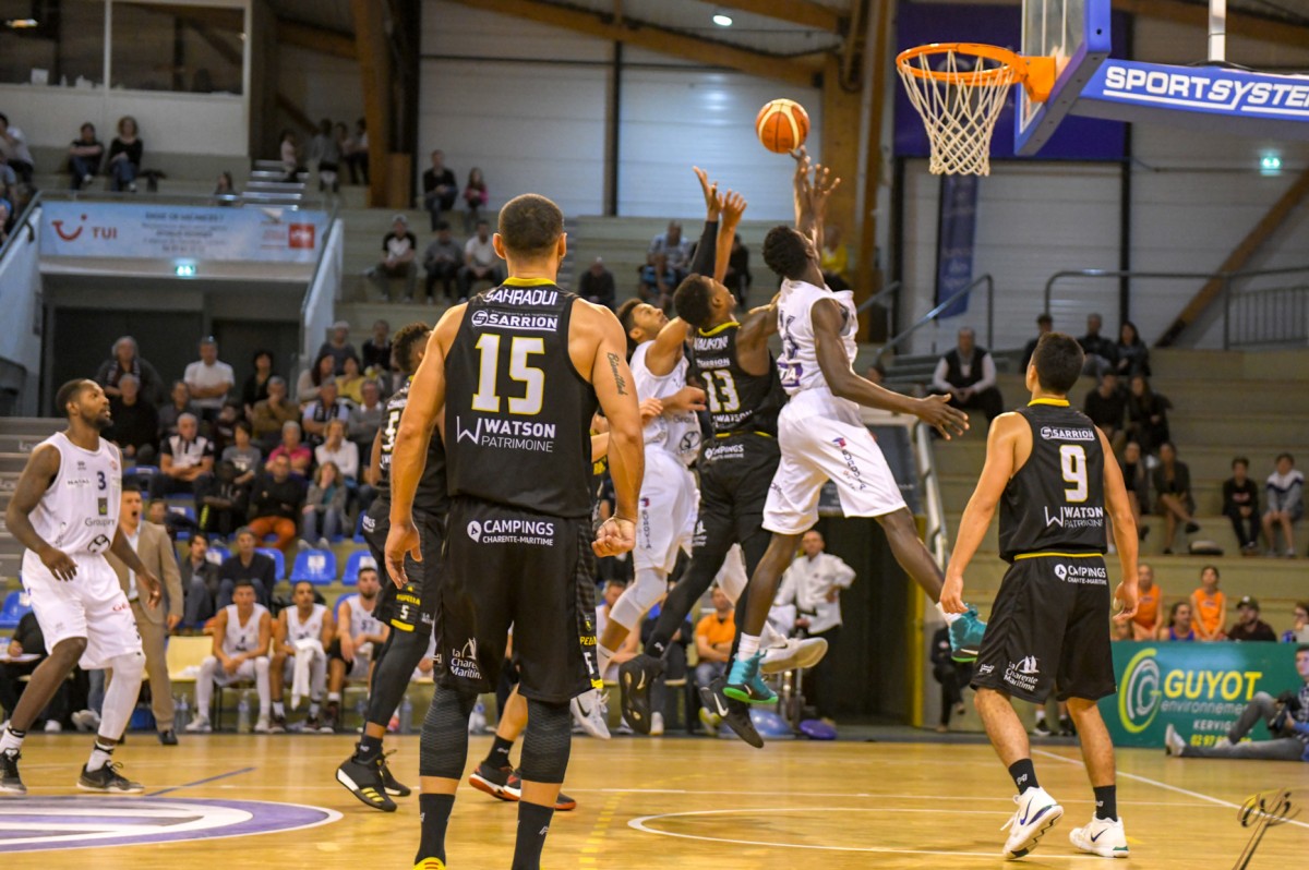 CEP LORIENT - STADE ROCHELAIS RUPELLA | CEP Lorient Basket-Ball